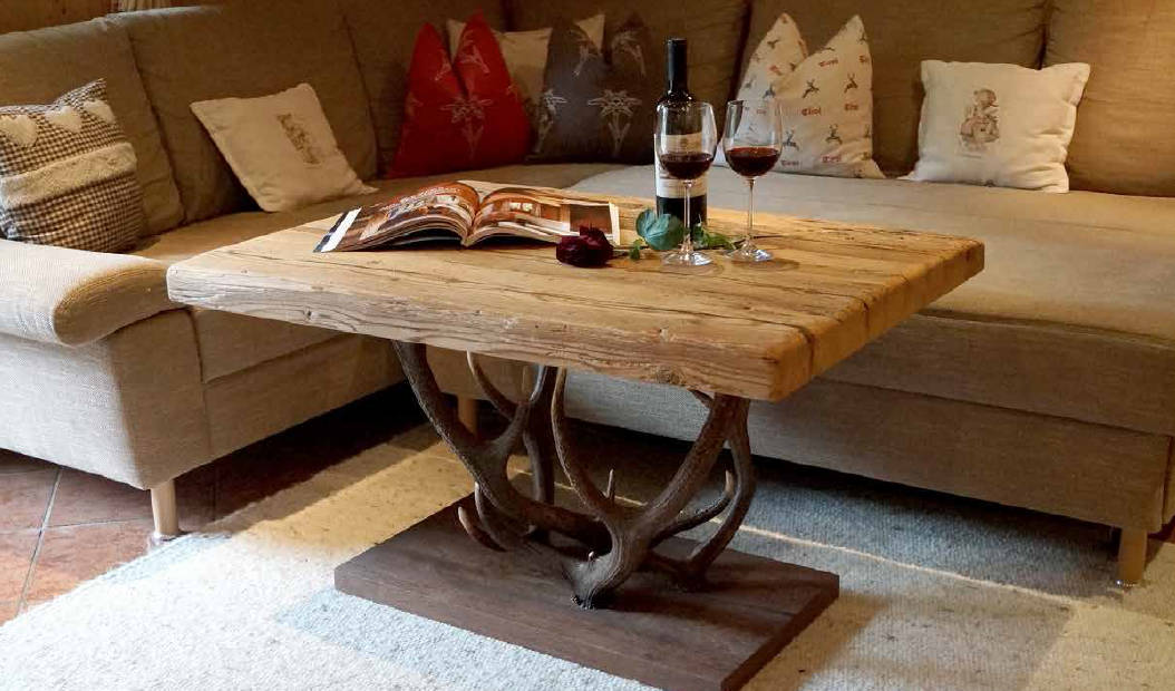 Tiroler Hirschtisch in Altholz Fichte – Tischlerei Reiter – Schwaz | Tirol